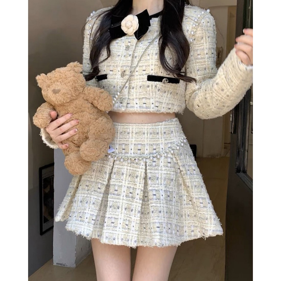 Beige Classy Set Wear